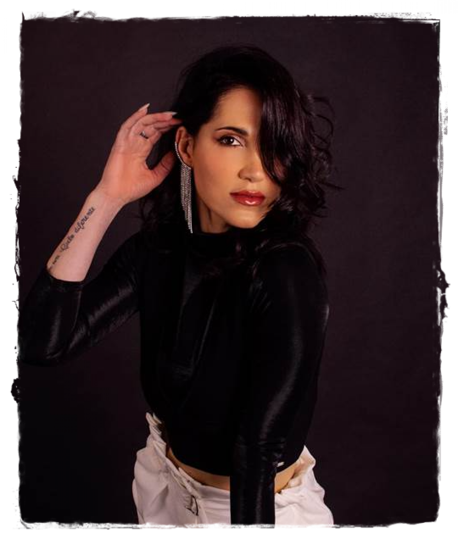 LAURA SKY ESTRENA EL VIDEO OFICIAL DE «LOCA LOCA» - LAURA SKY - Sitio ...